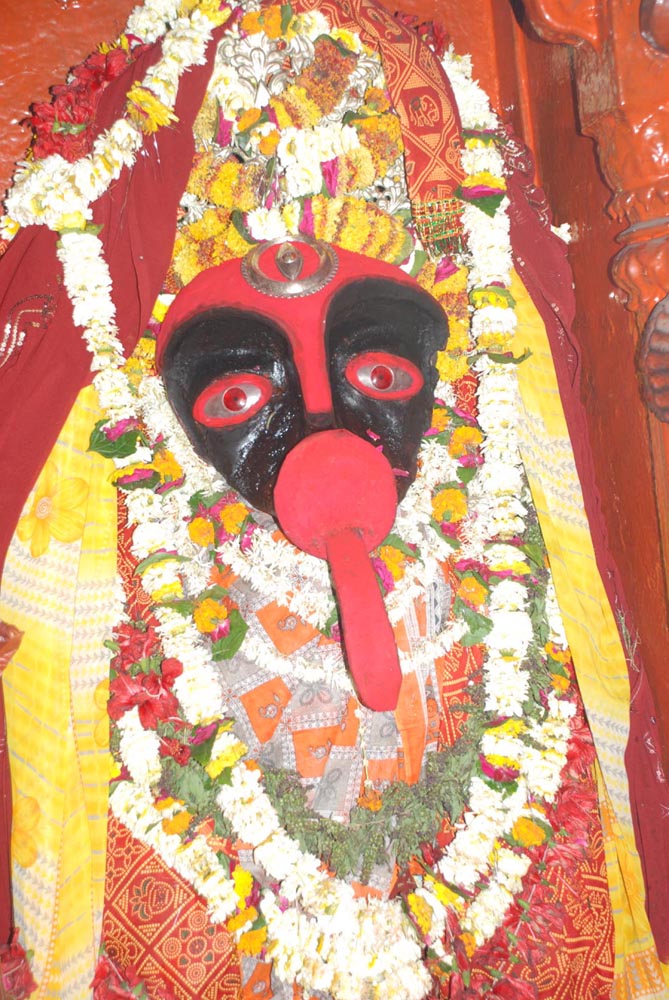 Varanasi View: Thousands offer prayers to Goddess Kalratri