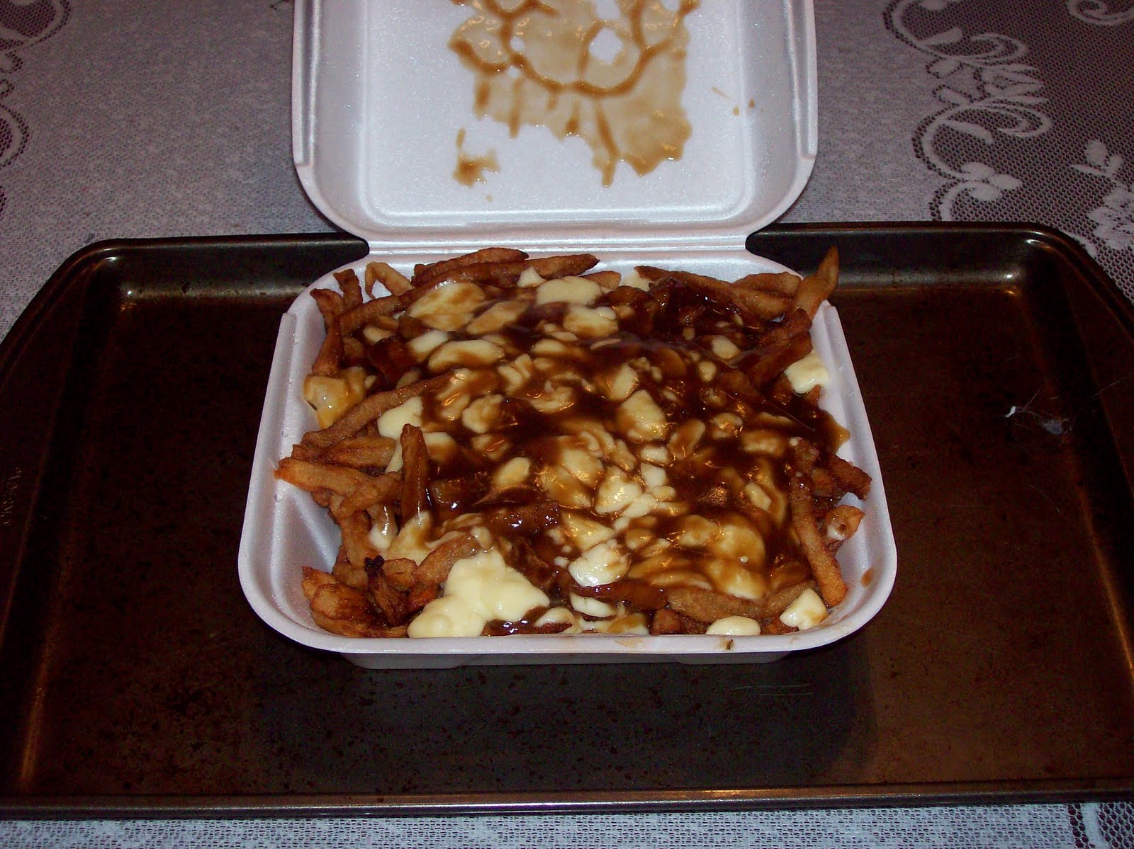 The Poutine Scene: Guest Post: Pataterie Hulloise, Classic Poutine ...