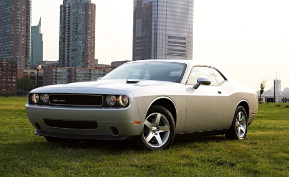 2009 Dodge Challenger | Automotive car