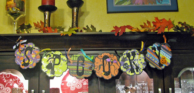 Controlling My Chaos: Spooky Halloween Banner Tutorial