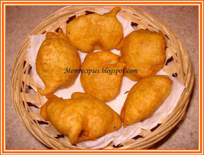 Mom's Recipies: Potato Fritters /Aloo Bajji