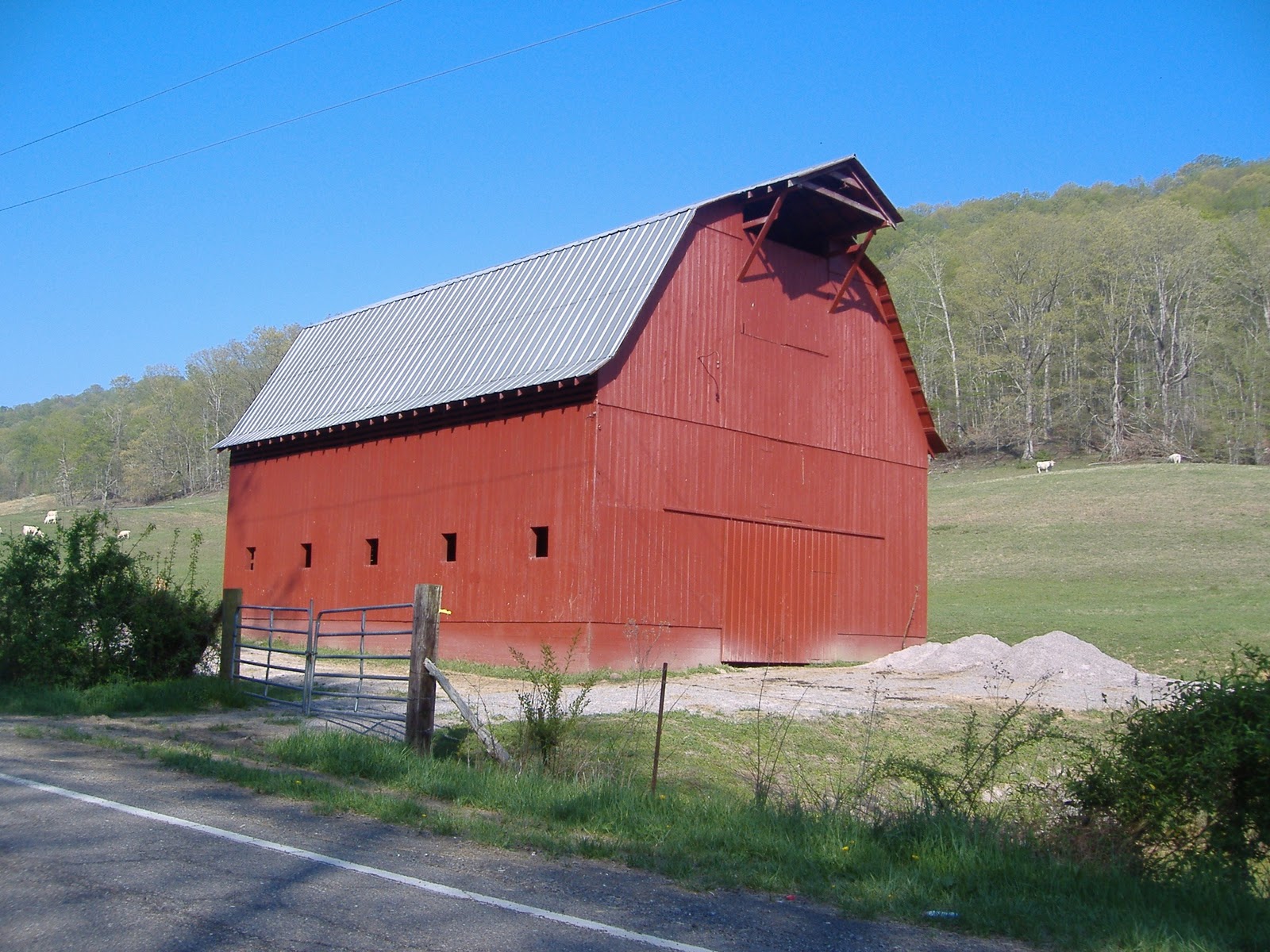 Brenda's East Tennessee Homes Blog: Old Barns