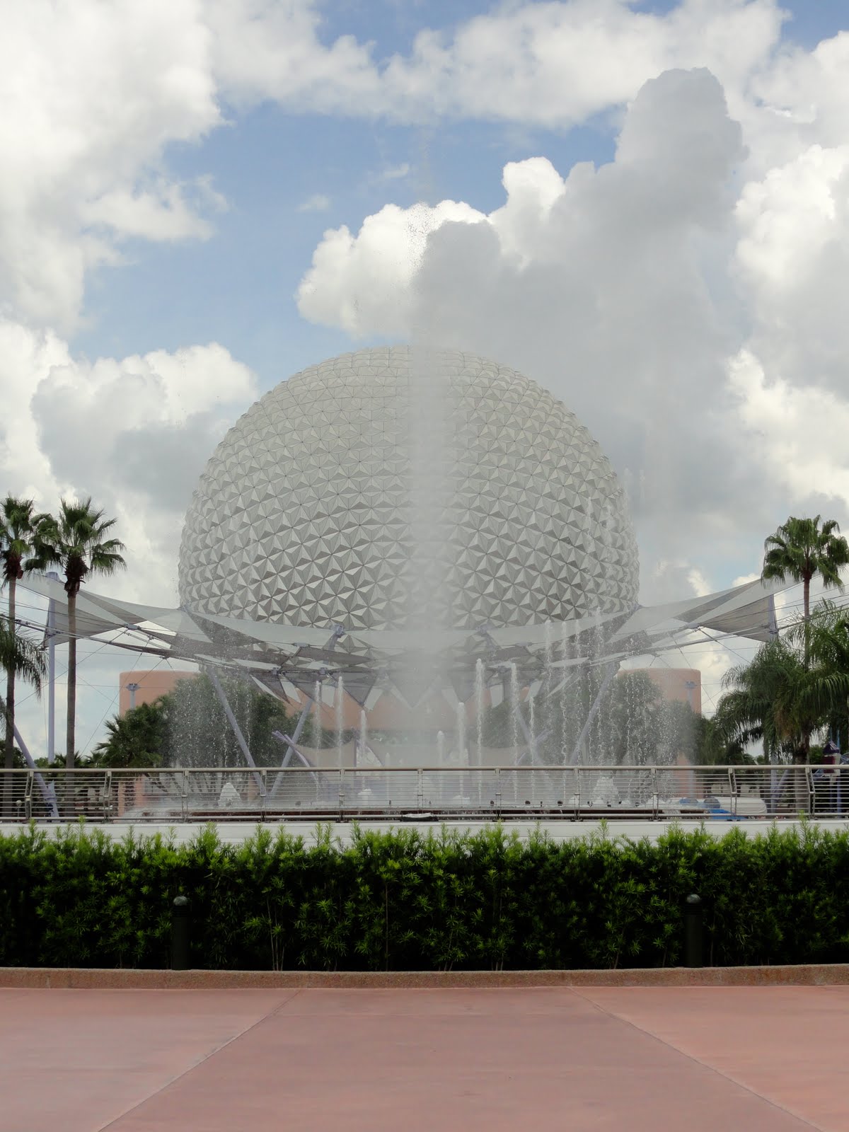 Gabe's Chronicles of Disney World: Epcot- Future World