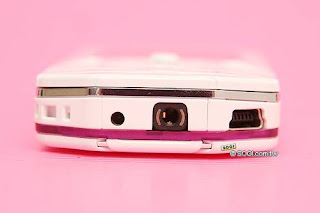 Nokia 7550 Prism white live pics - Just Another Mobile Phone Blog