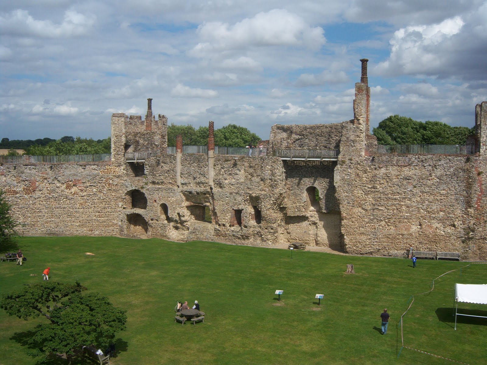 Churches and family tree: Framlingham Castle, Suffolk