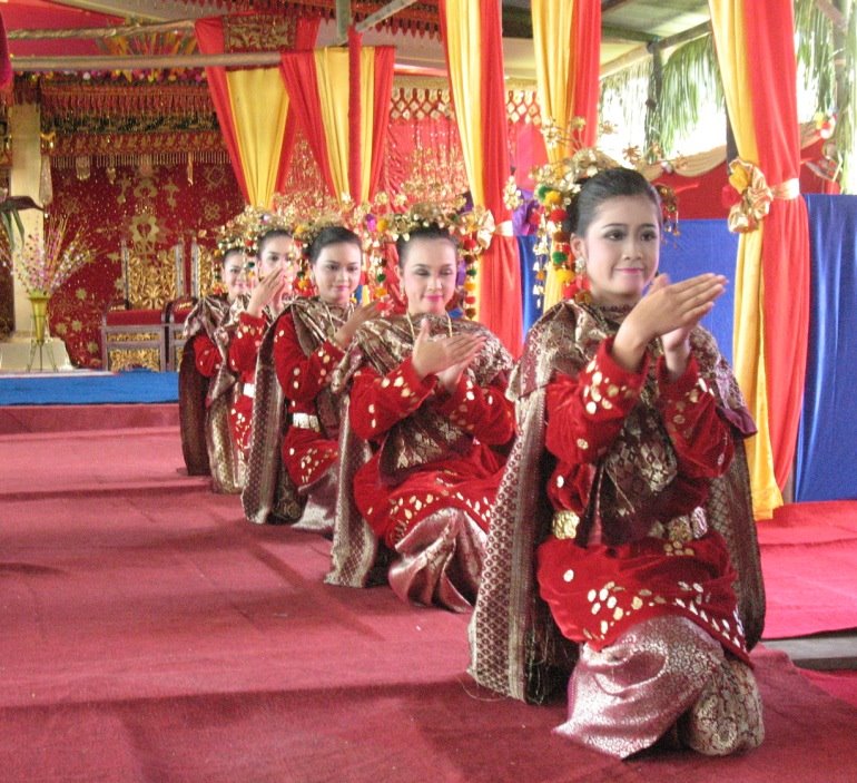 Rejang Keme: Sacred Kejai dance ( Rejang Traditional Dance )