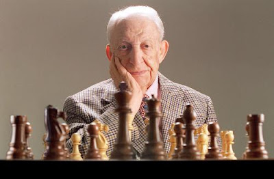 Boylston Chess Club Weblog: The Knight's Tour by Frederic Friedel