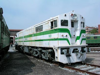 Simutrans Creations: New locomotive: Renfe Serie 318