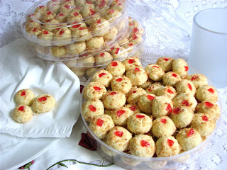 Aneka Resep Kue Kering: Kue kering kelapa cherry