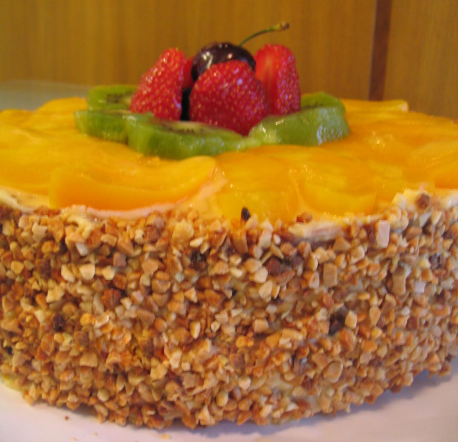 EL PLACER DE LOS CINCO SENTIDOS: PASTEL DE CREMA Y FRUTAS