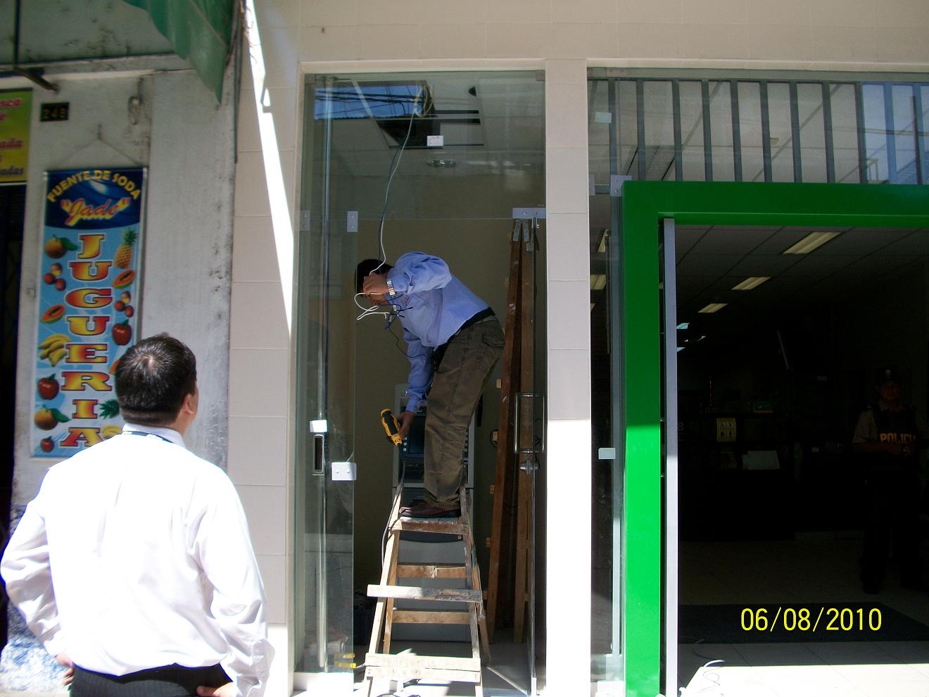 Nuestros Trabajos: Cristales Templados Obra MiBanco La Merced
