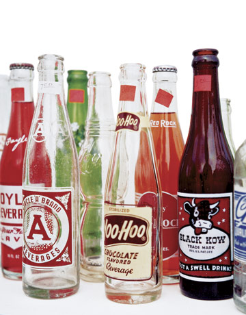 Hugs and Keepsakes: VINTAGE INSPIRED BOTTLES AND TINS