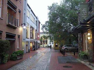 SODO Moscow: Inviting Alleys and Pedestrian Paths