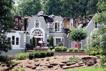 .: Lightning destroys Milton home.