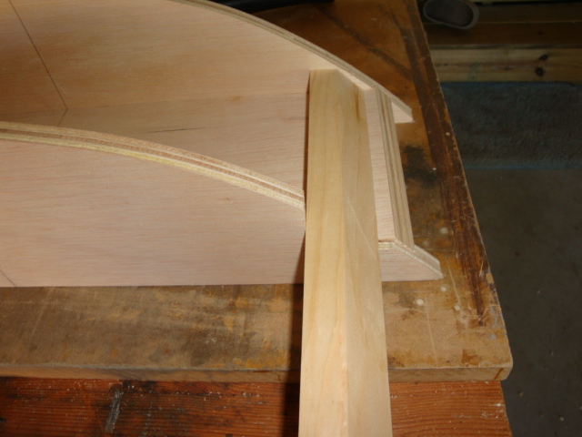 DeCarlo Woodworks: Curved Bed Crown