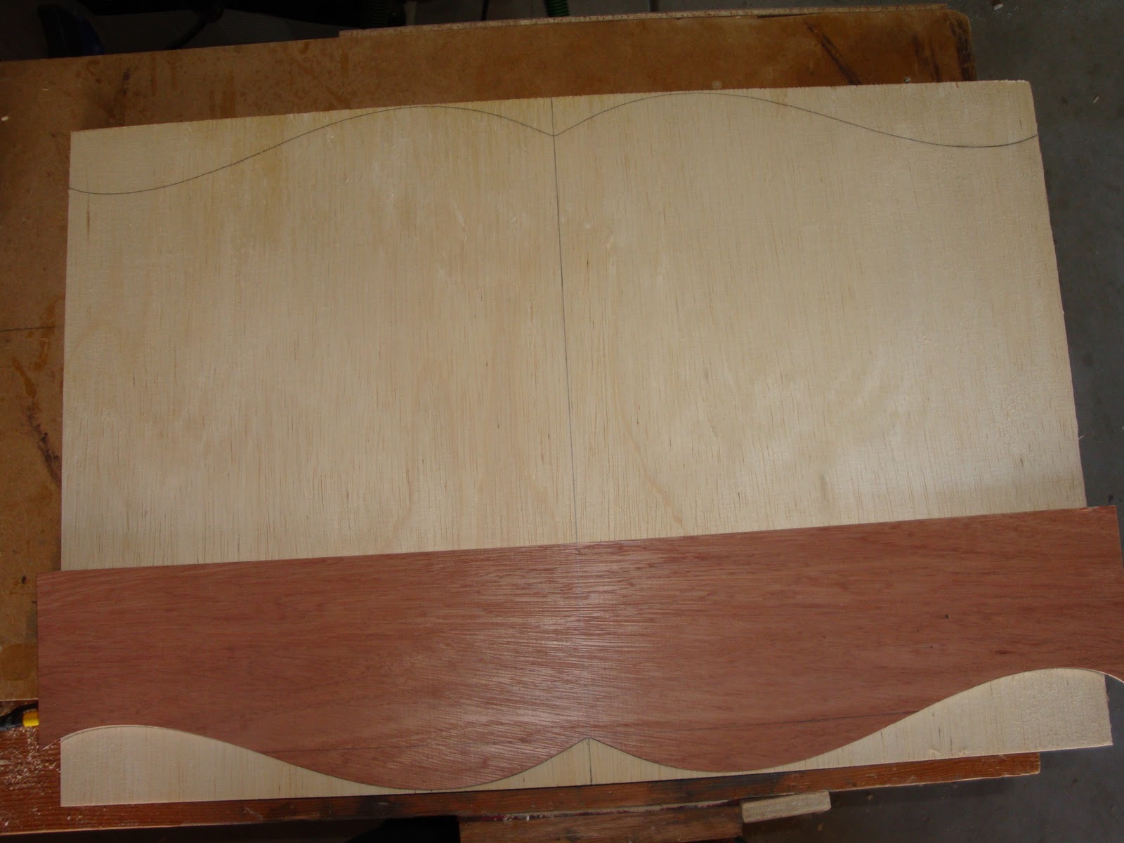 DeCarlo Woodworks: Curved Bed Crown