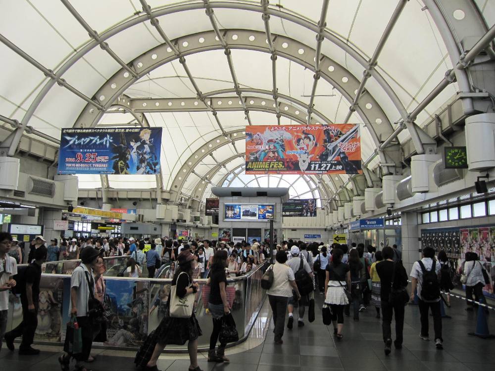 Inside Japan: Comiket 78 (A comic market)