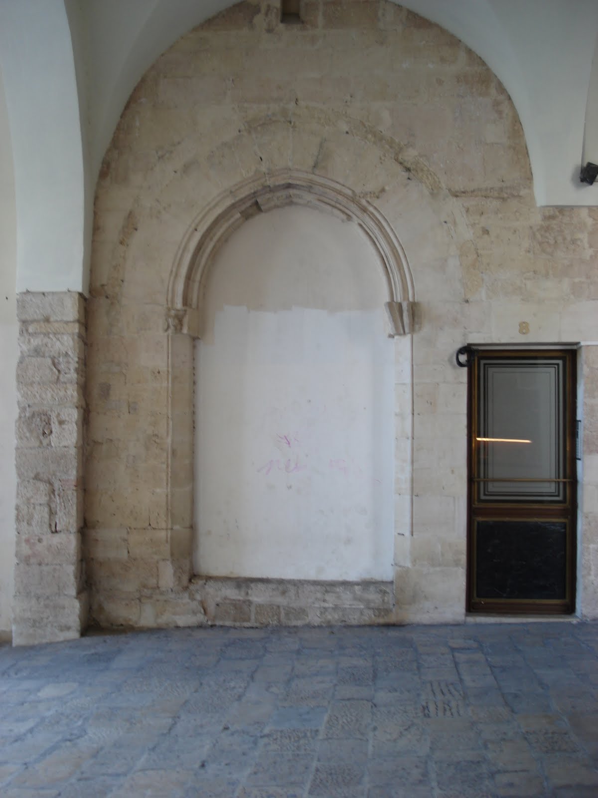 La Senda Oscura: L'Alcoi medieval V: L'arc gòtic de Sant Agustí