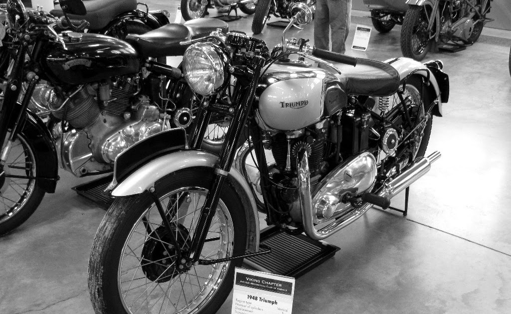 Gophers and Cheese: AMCA Vintage Motorcycle Show 2010 - Triumph Tiger