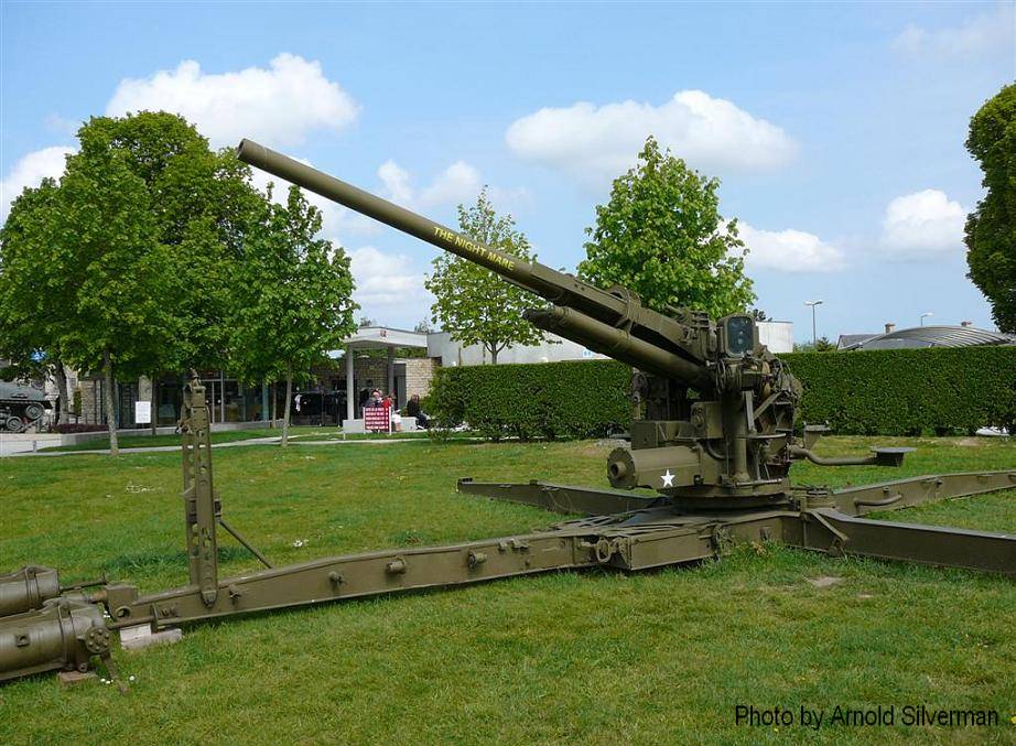 Military History Of the 20th Century: American 90MM AA gun