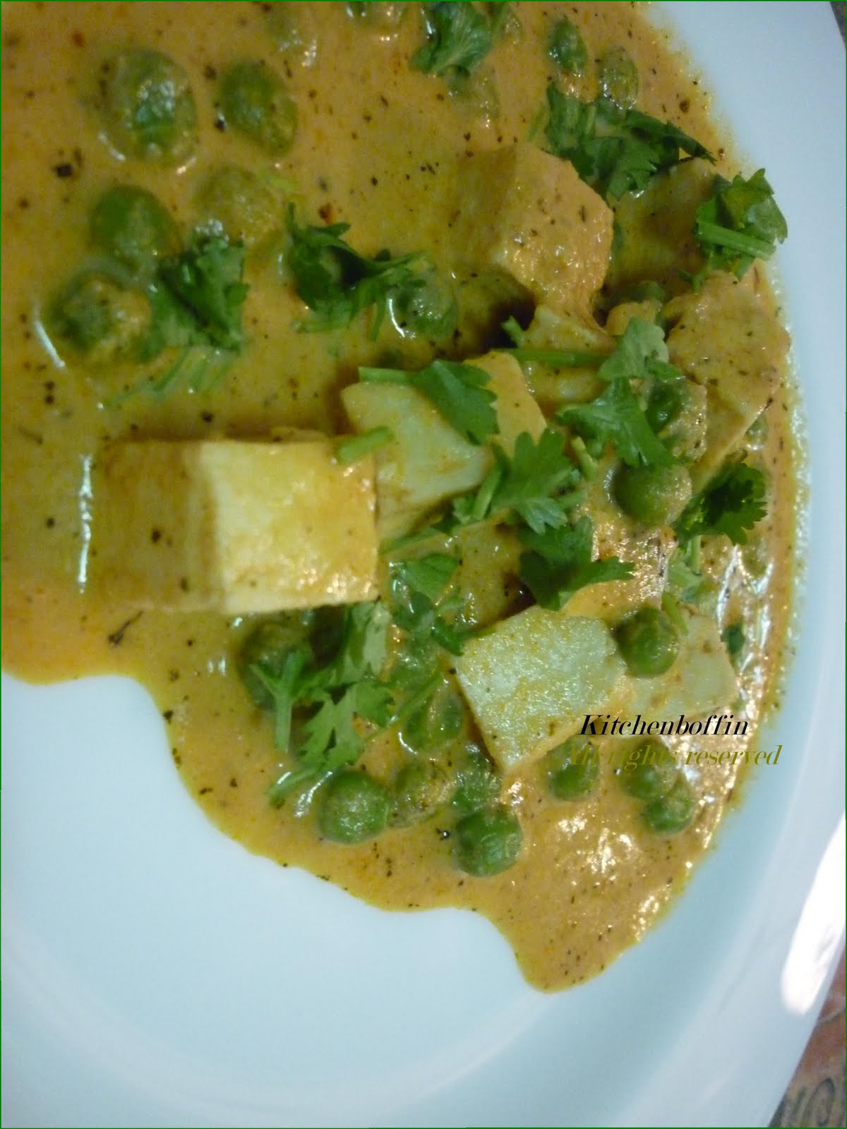 Kitchen Boffin: Paneer Mutter Masala(Paneer & Green peas in creamy sauce)