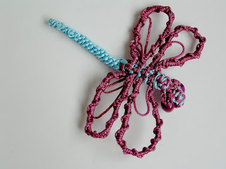 My Knotty Thoughts: Tutorial 6--Macrame Dragonfly