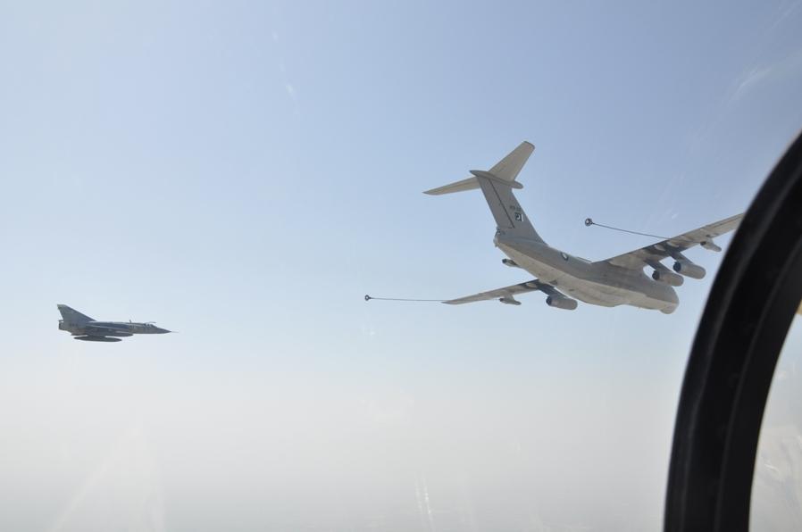Pictures of PAF mirage being Air Refueled by IL-78P | Pakistan Defence