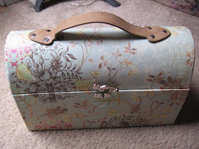 Miss(ing) Shakespeare: Girly Toolbox