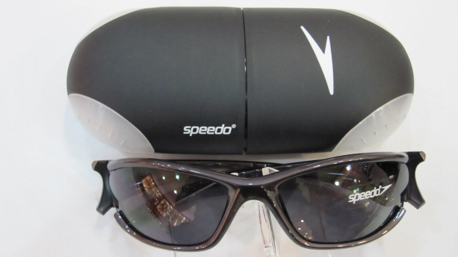 Sunglasses: SPEEDO