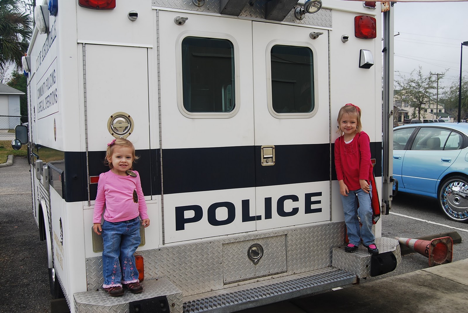 The Peterson Party: Police Station Field Trip