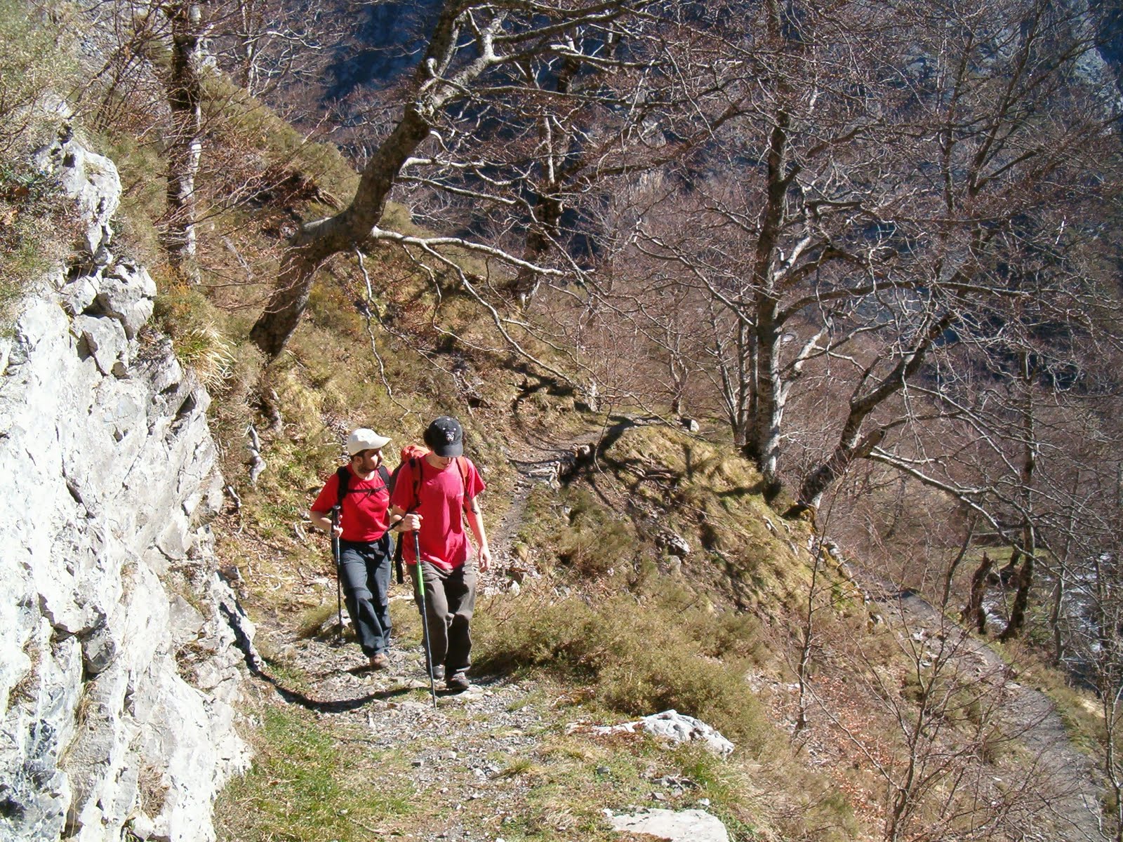 Camudando'l camín: Caliao (Casu) - Desfiladeru de los Arrudos - Picu ...
