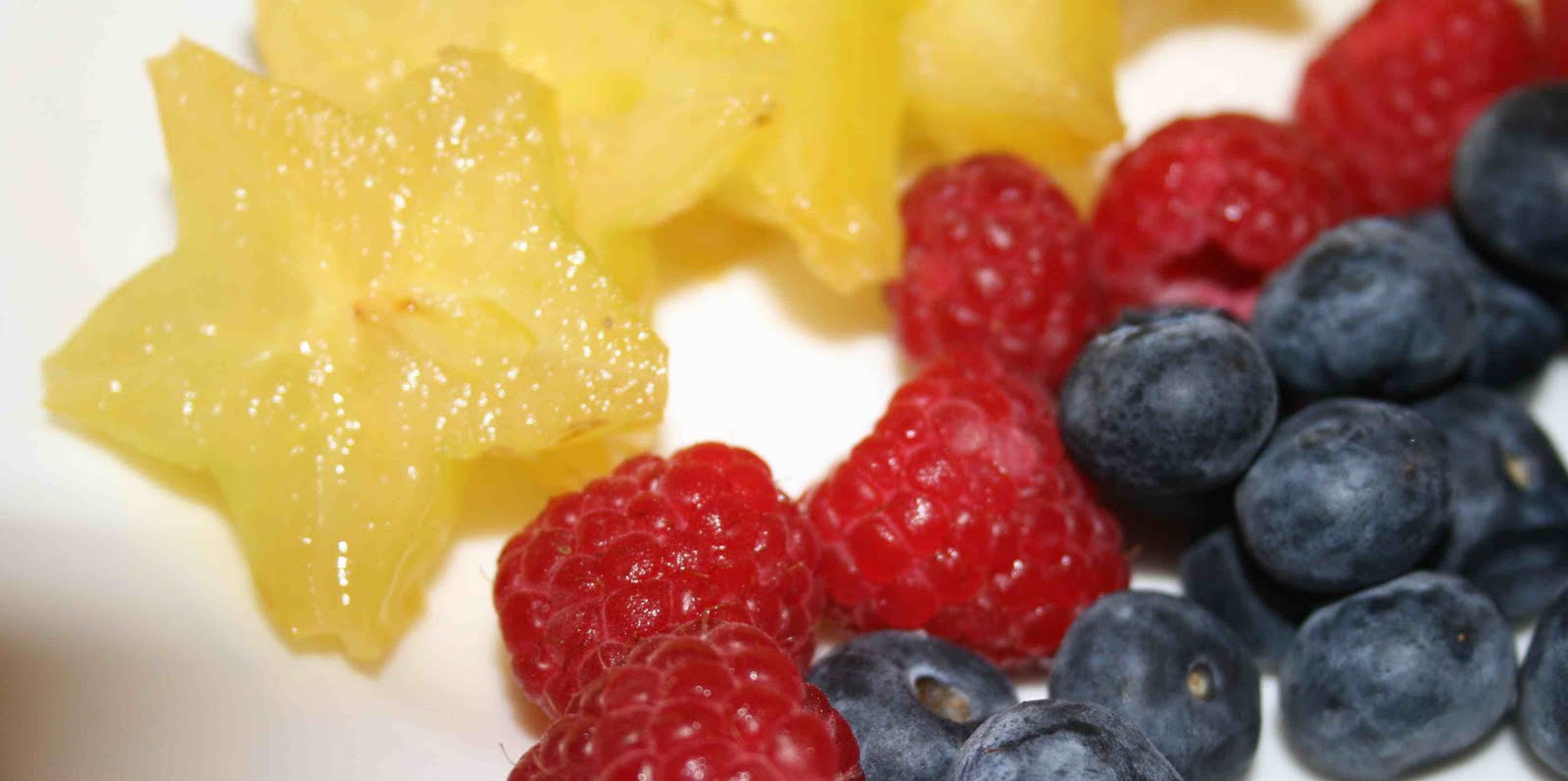 Tameshk In Kitchen: Star Fruit & Berries