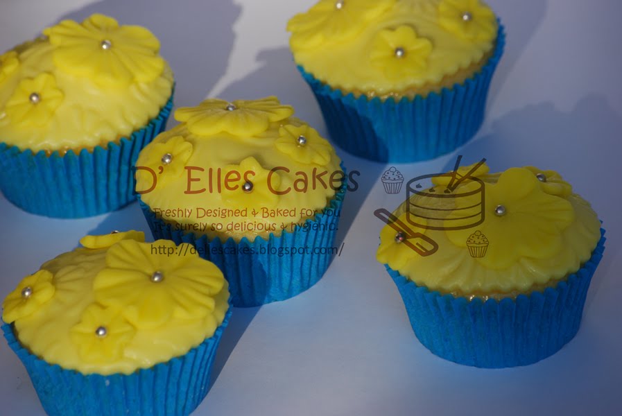 D' ELLES CAKES - Dellescakes: YELLOW FLOWERS CUPCAKES FOR DAFFODIL DAY ...