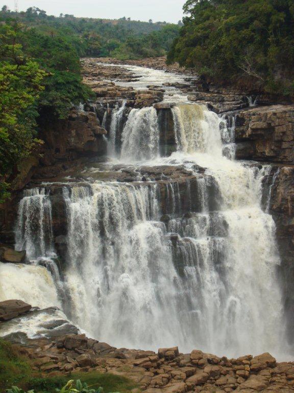 Grande Hôtel Kinshasa: Sur les pistes du Bas-Congo