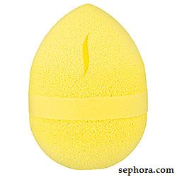 Alessia's Beauty Box: Sephora Precision sponge..a beauty blender dupe?