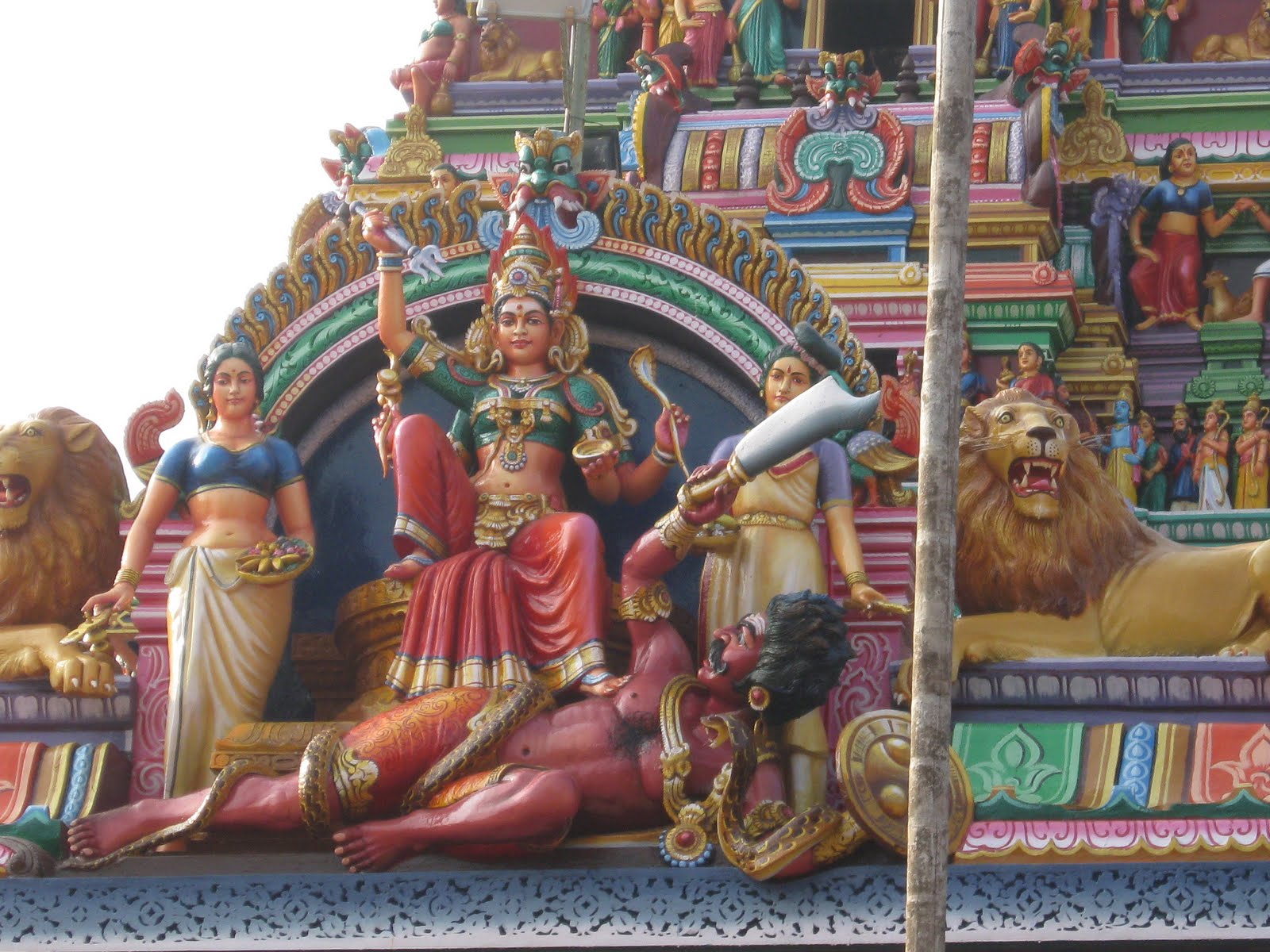 Attukalpongala: Repainted temple shrine