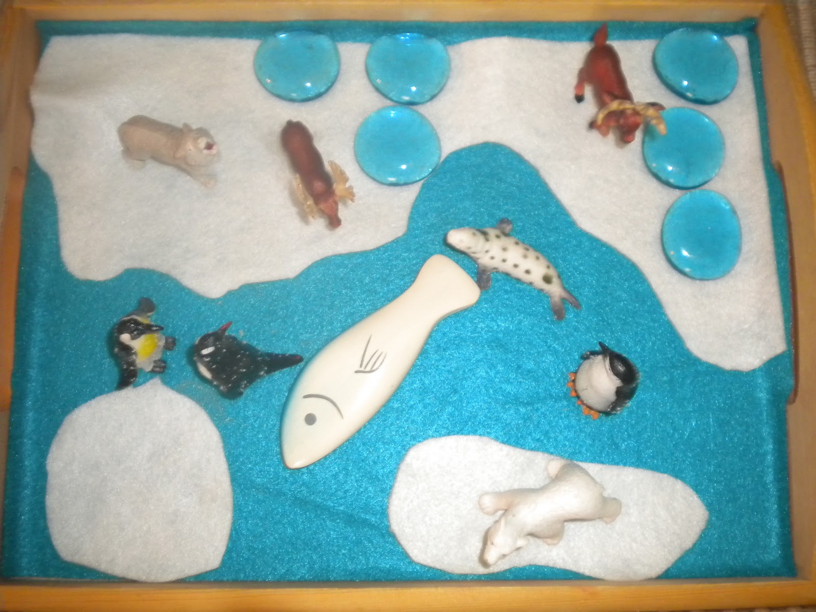 Earth Friendly Mama: Winter and Penguin Activities