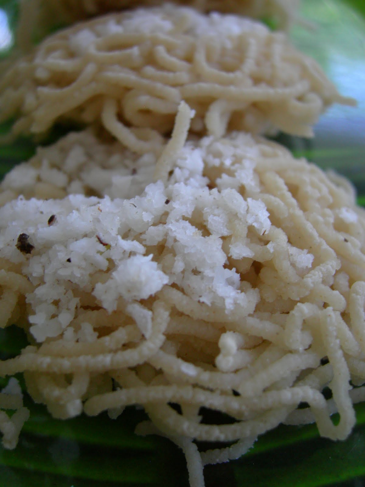 Tiffin Carrier Antic/que's!: Nool Puttu: Steamed Rice Noodles ...
