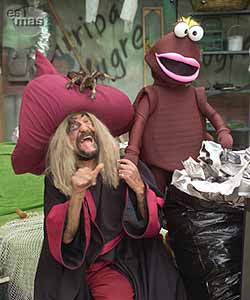 OTRO DÍA SALVANDO A LA HUMANIDAD: 5 ECOLOCOS MODERNOS