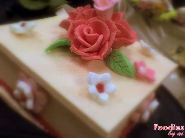 FOODIES by ai: Pastillage Box for Engagement.