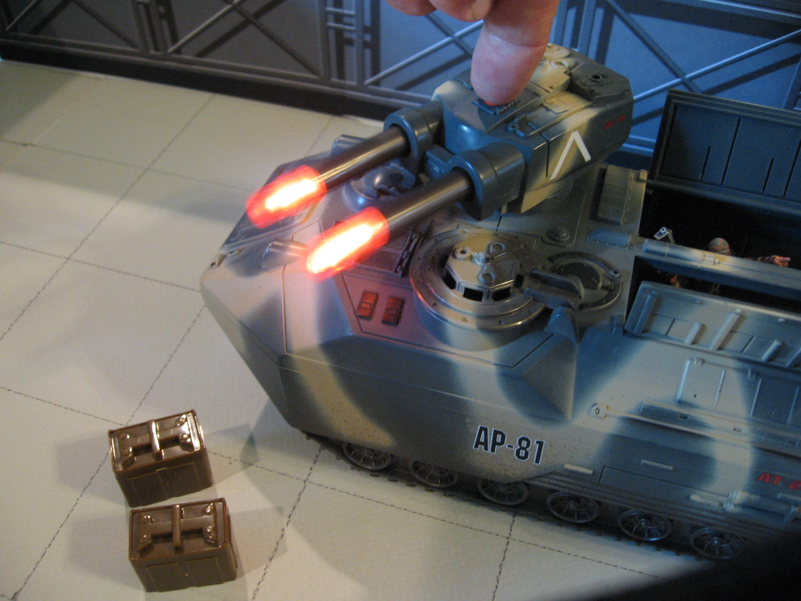 The Penny Whistle: ALIEN USCMC APC