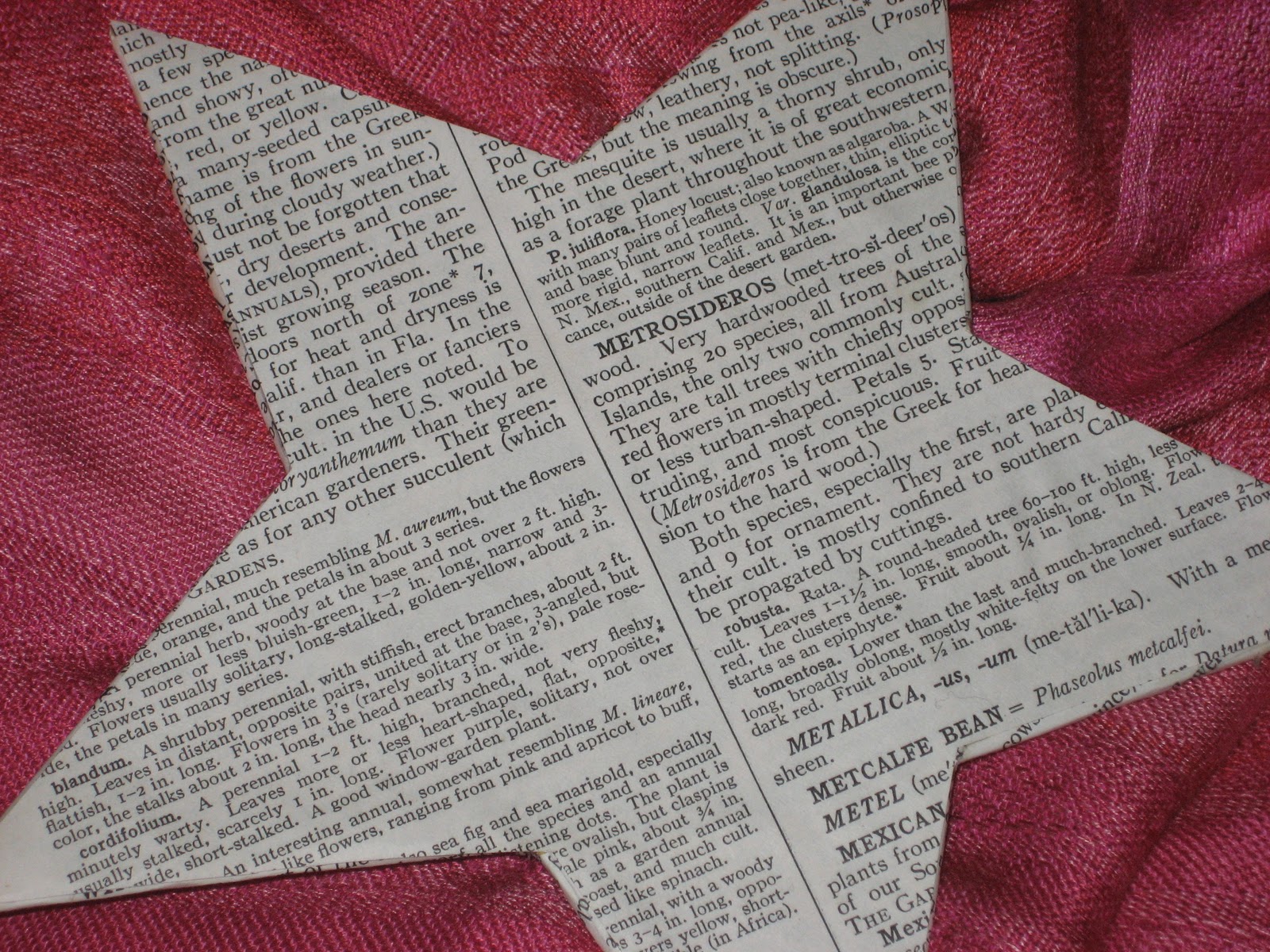 Now, decorate it or leave it plain. Trim it out in jute twine, or ...