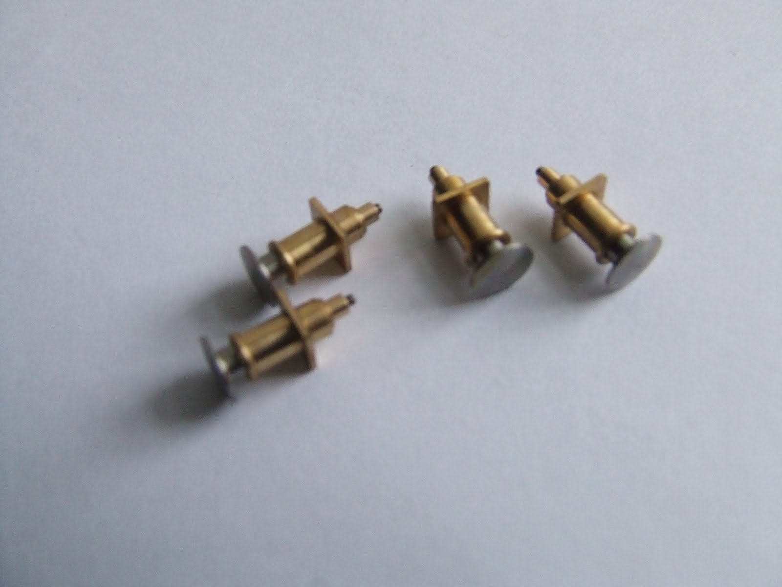 stationmaster@railistic.com: LOCO BR Std BRASS/STEEL 16" Hd SPRUNG BUFFERS