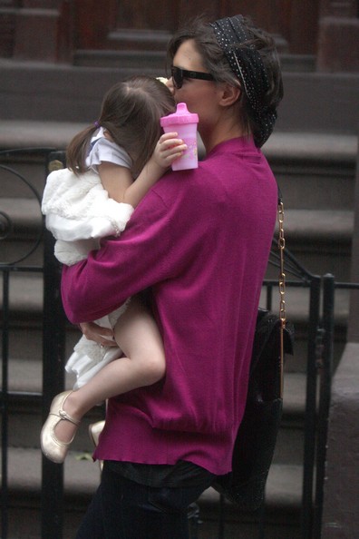Lovelysuri Cruise Suri Cruise Laughs With Mom