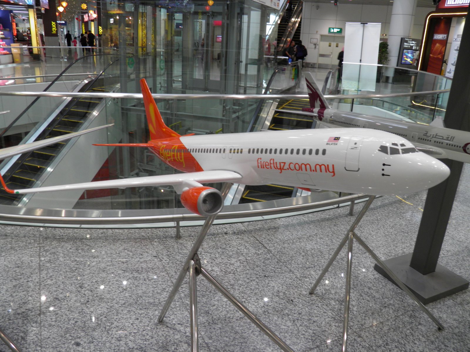 Hazwan Zharif: Aircraft models (REALLY BIG)