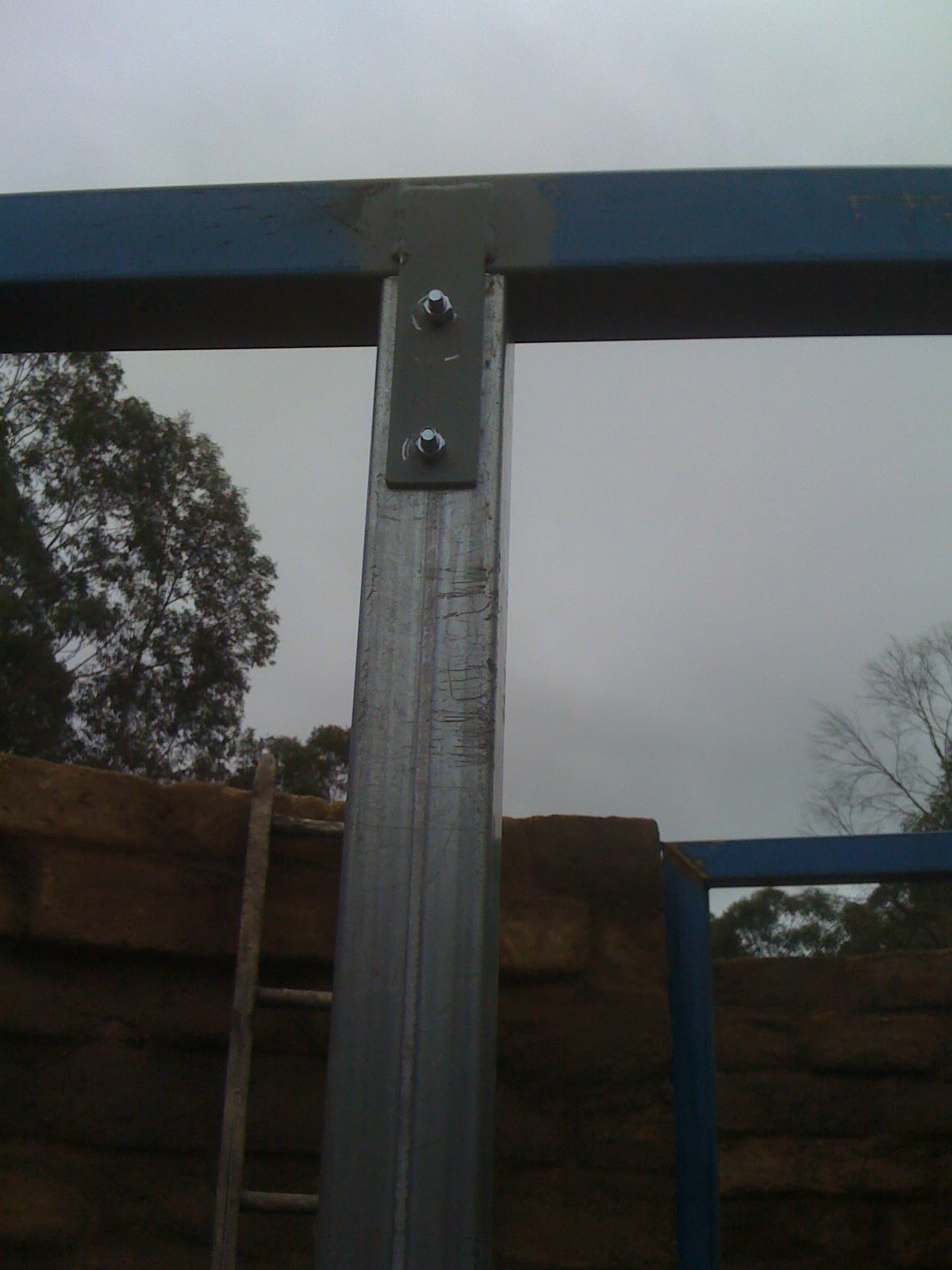 fire bunker: steel centre post and horizontal support beam