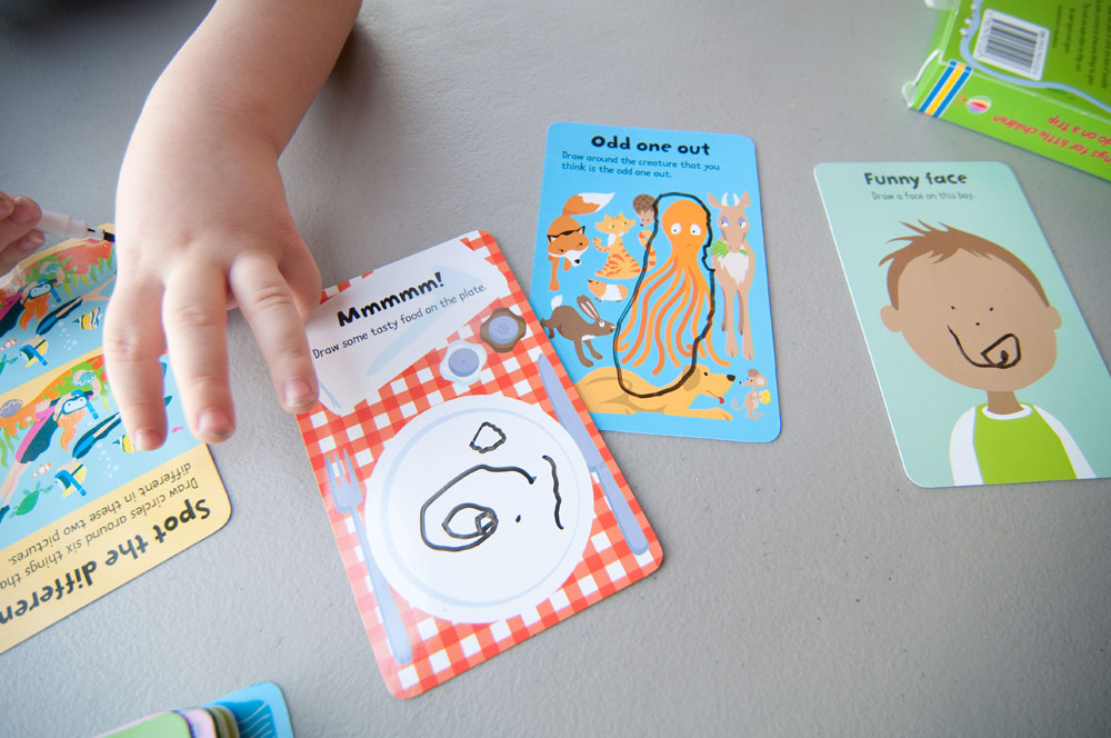 Book Review of Usborne Activity Cards at Reading to Know