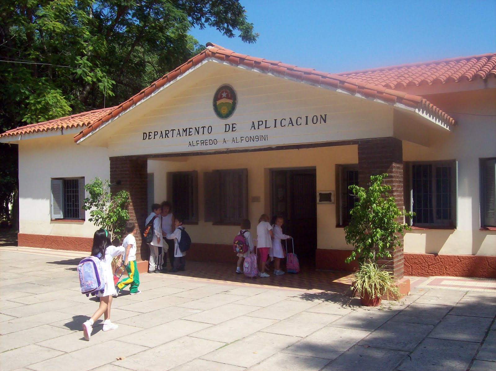 ATENCIÓN PRIMARIA DE LA SALUD EN NIÑOS ESCOLARIZADOS: Escuelas y ...