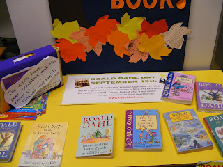 My Crafty Cupboard: Autumn Library Display.