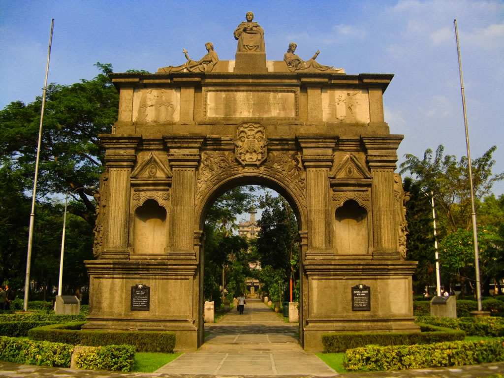 Let's talk and stalk.: In the University. UST.